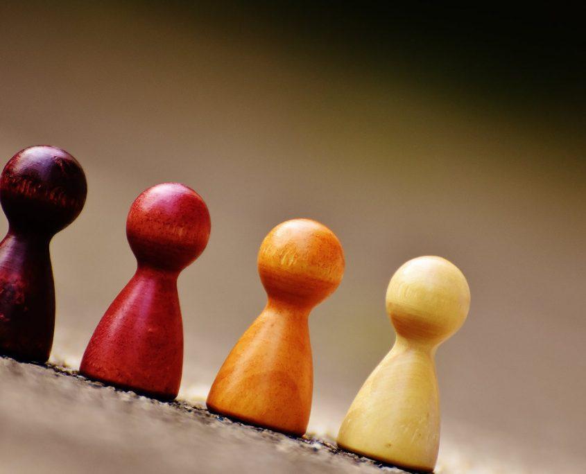 Wat is systemisch werken? √ De Roestenburgh legt het uit.